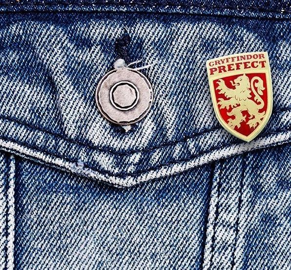 Pin Gryffindor Prefect - Harry Potter - Atlántica 3.0
